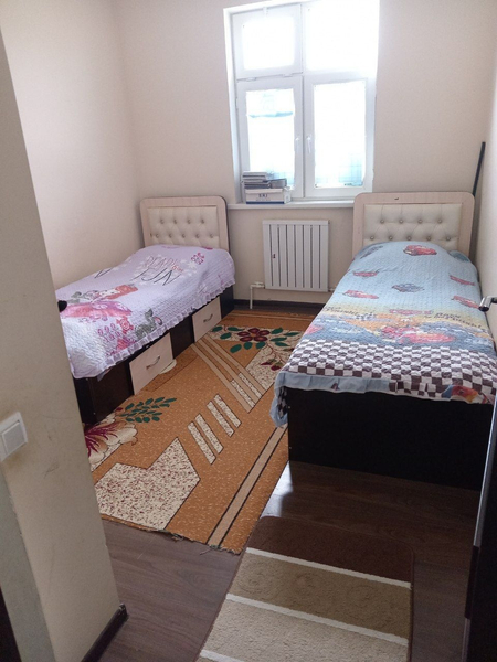 Chirchiq Oktyabrda vayeniy do‘m 5 etajkali Srochna sotiladi