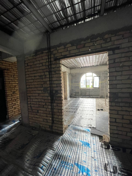 Sirochna kivartira sotiladi