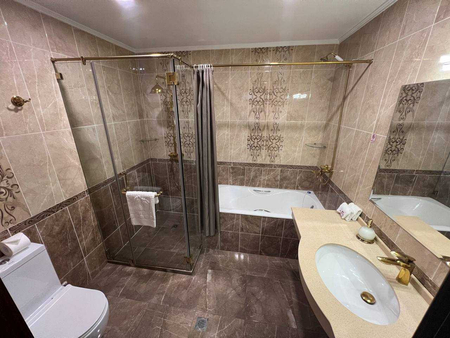 ПРОДАЁТСЯ НЕЖЕЛОЕ ПОМЕЩЕНИЯ ГОСТИНИЦА 4000м2 50х ком 5 этаж ор.Кушбеги