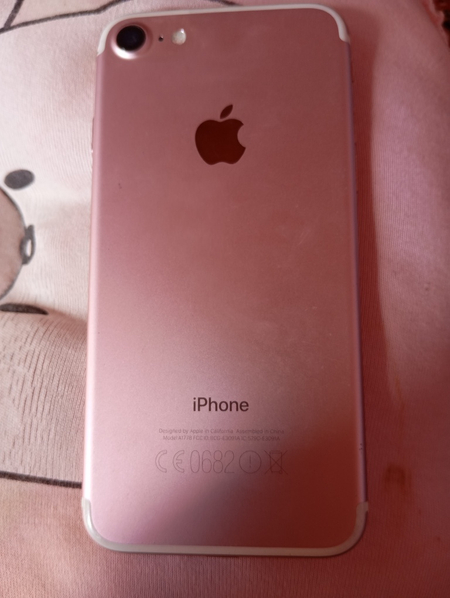 Iphone 7 128Gb yomks 90