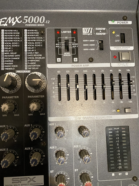 Yamaha Emx 5000 power mixer
