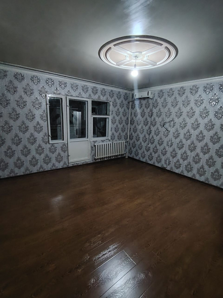 Sebzor 2 xona 3 etaj srochna