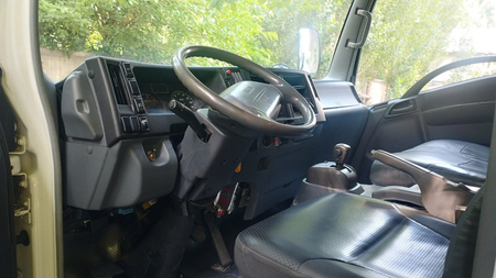 Isuzu 2018 yil zavatiskoy samasval sotiladi ladi