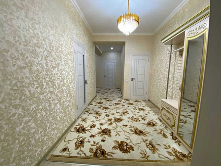 Ищете квартиру в аренду ? Ул Нукус Трехкомнатная квартира 5/6 (J3390)