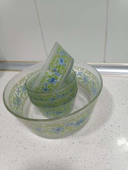 Стеклянные салатницы