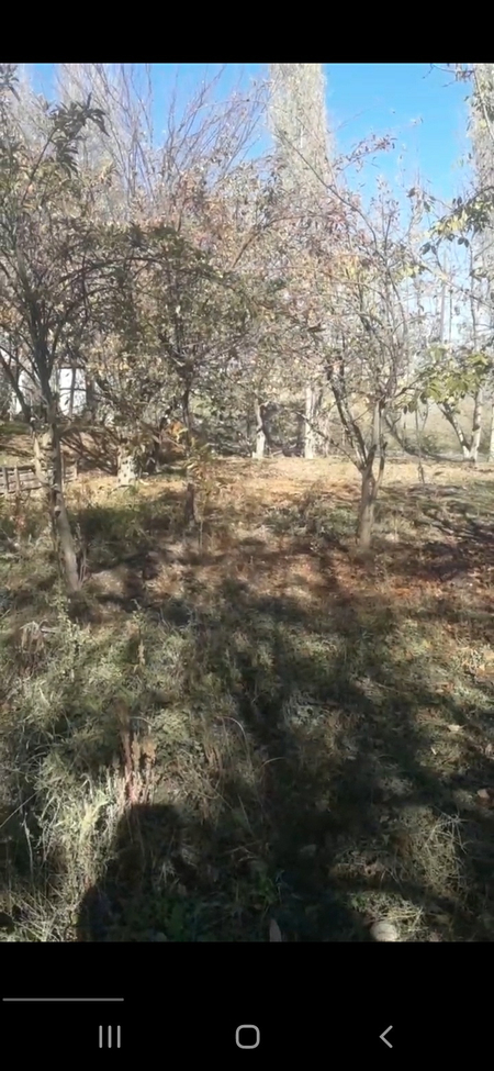 Участка сотилади