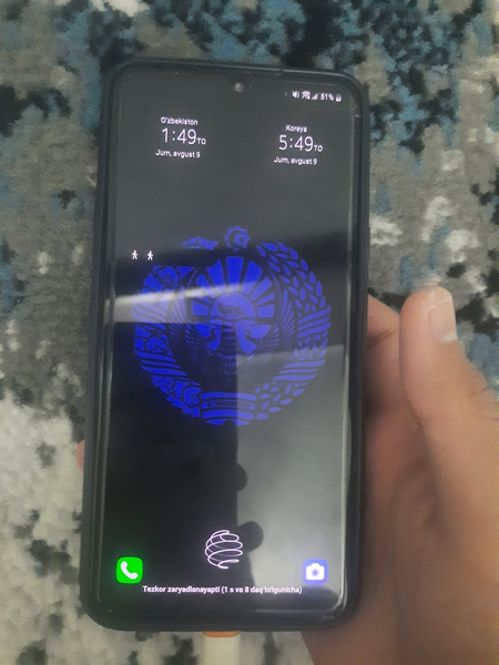 Lg телифон сотилади срочни пул зарил