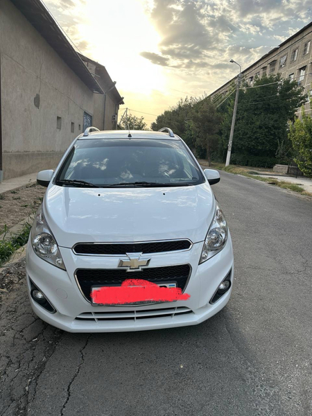 Spark sotiladi Avtomat karobka