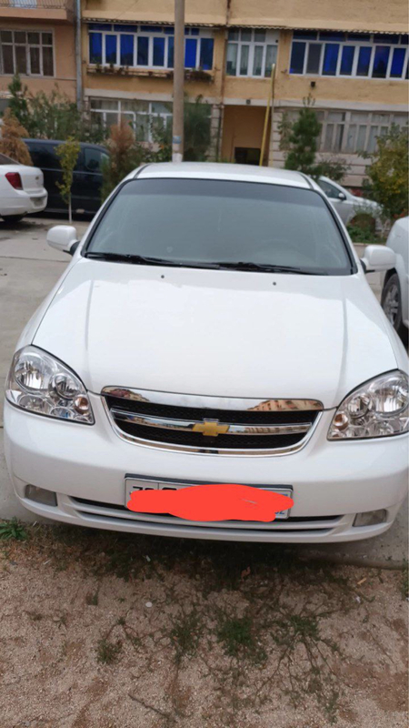 lasetti 2 pozitsiya 2010 yil oq metani bor 151000 km yurgan