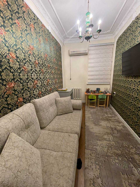 (К128998) Продается 3-х комнатная квартира в Мирабадском районе.