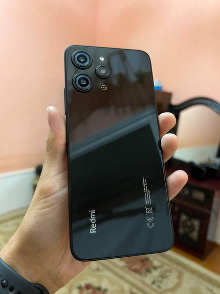 Redmi 12 8/256 karobka dakument ideal