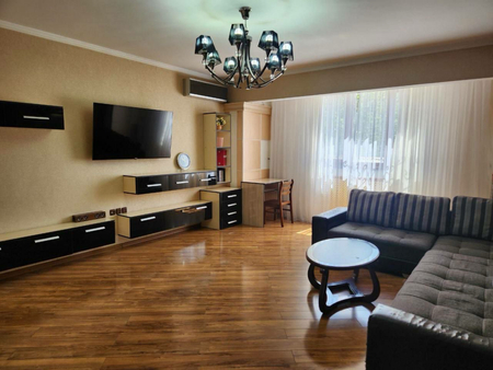 Нукусская 3в2/2/9  Гламур Бутик 75м2 балкон 1*7