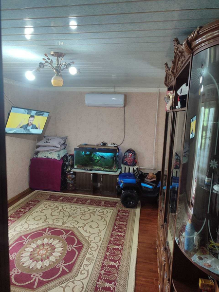 Продам двух комнатную квартиру возле 21 школы