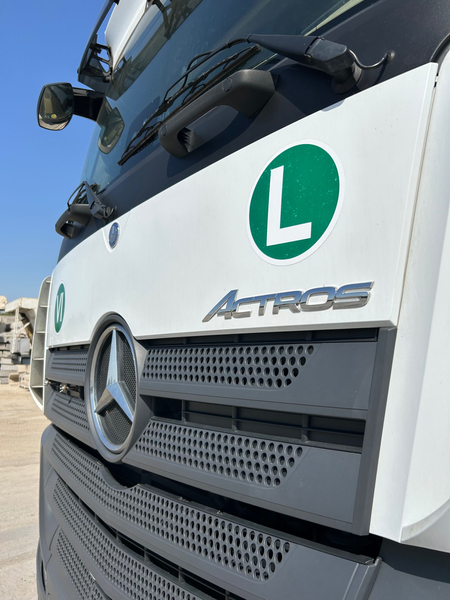 Mercedes-Benz Actros 1845LS