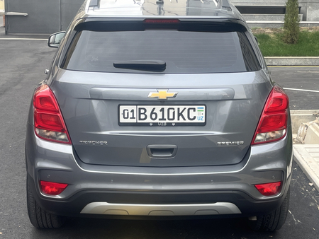 срочно TRACKER 1  2020 года пробег 35000 халол