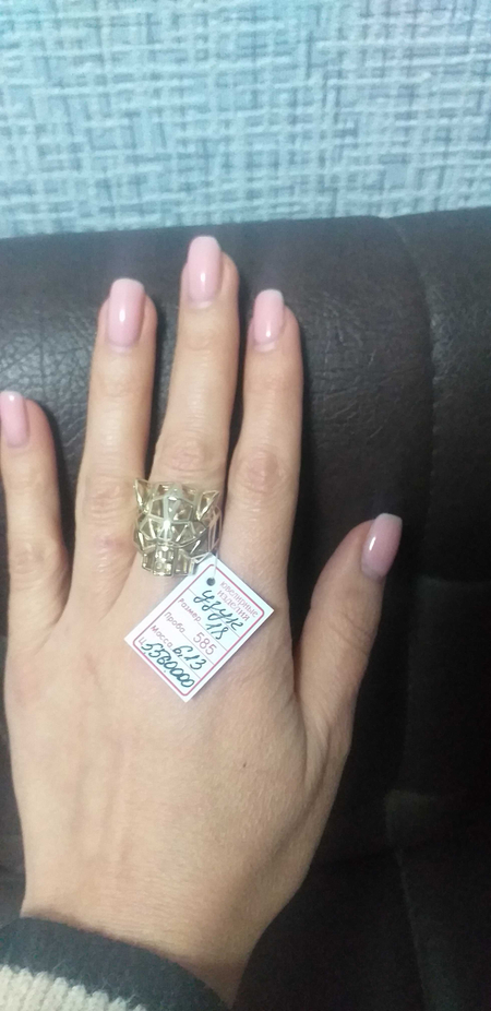 Продается новое кольцо Chopard