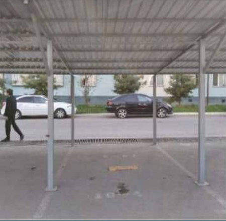 Sotiladi srochna Sergele Yangi choshtepa 3xonali uy 3 etaj