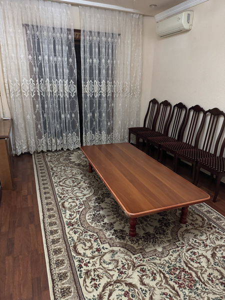 Сдается небольшая 3-комнатная квартира в районе Юнусабад.