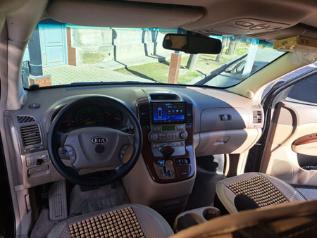 Kia carnival сотилади
