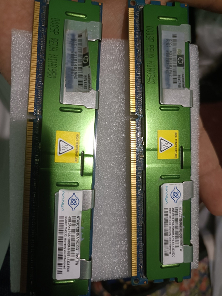 ddr 3 4/4 8 gb server ozu sotiladi