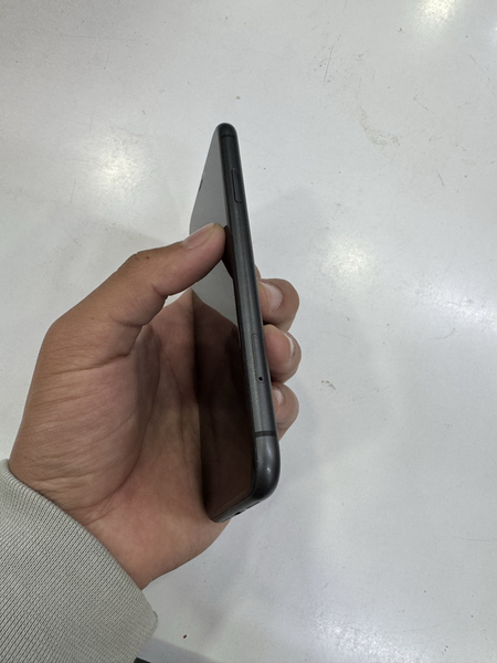 Iphone 11 ideal holatda 64gb
