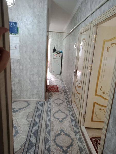 Продается дом 23 мкр 1 этаж 3 ком с ремонтомн