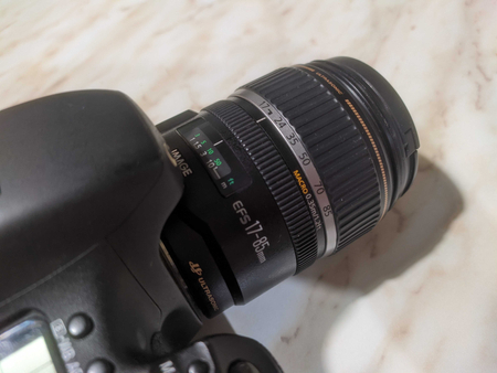 Canon EOS 7D с объективом 17-85mm
