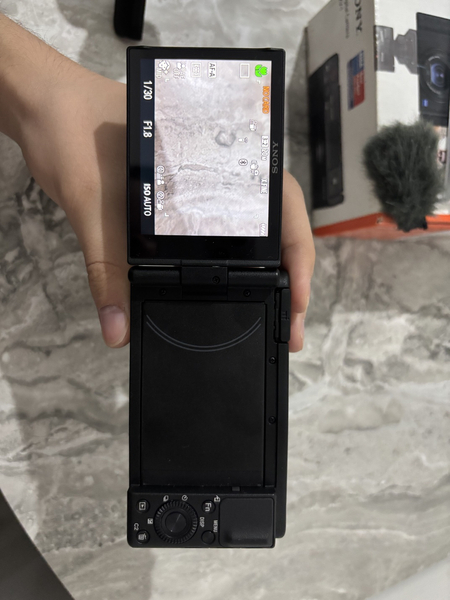 Камера Sony ZV-1 + Ручка для управления GP-VPT2BT
