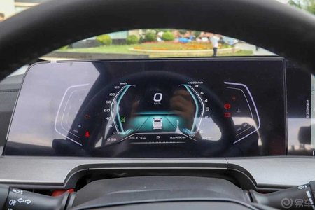 Changan Hunter Plus 2024 (Benzin) Yillik 8% Chegirmada!