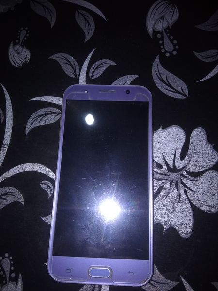 Samsung A5 сотилоди
