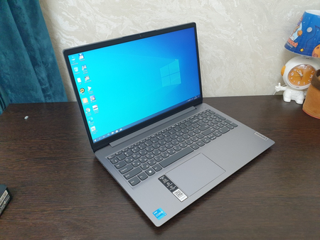 Core i3-1115G4/ ОЗУ 4 гб/ HDD 1000 gb/ Батарея отличная