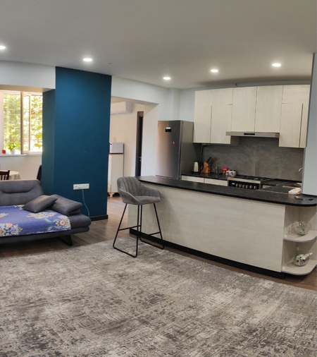 Аренда квартира 2/2/4, 70 м², 77 серия, ор-р метро Айбек