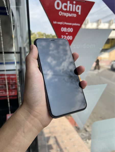iPhone 11 black ideal