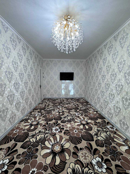 2 xonali 2-qavat 5 qavatli ponelniy dom 65m²