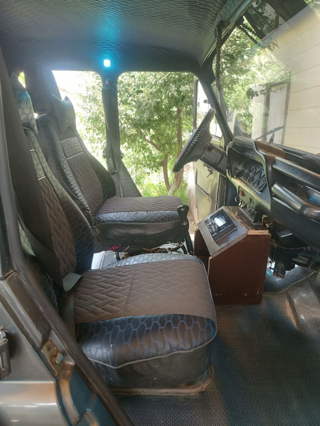 Uaz 31512 qaytadan qo’ldan o’tilgan kraskasi minishga deb taxlaga biza