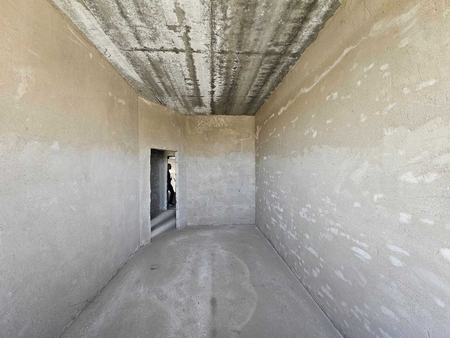 1 xonali 42m² 7-qavat sotiladi.