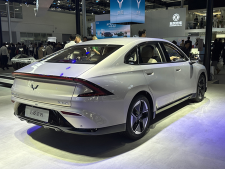 Wuling Starlight ev 2024