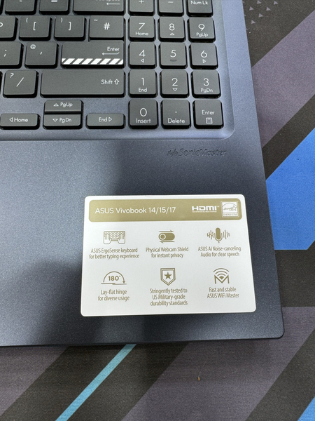 Asus vivobook  i7-1255U 8/512 15.6 FHD