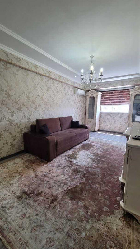 Срочно продается квартира в Ташкенте , Юнусабад ц-5 3/8/9 (J2767)