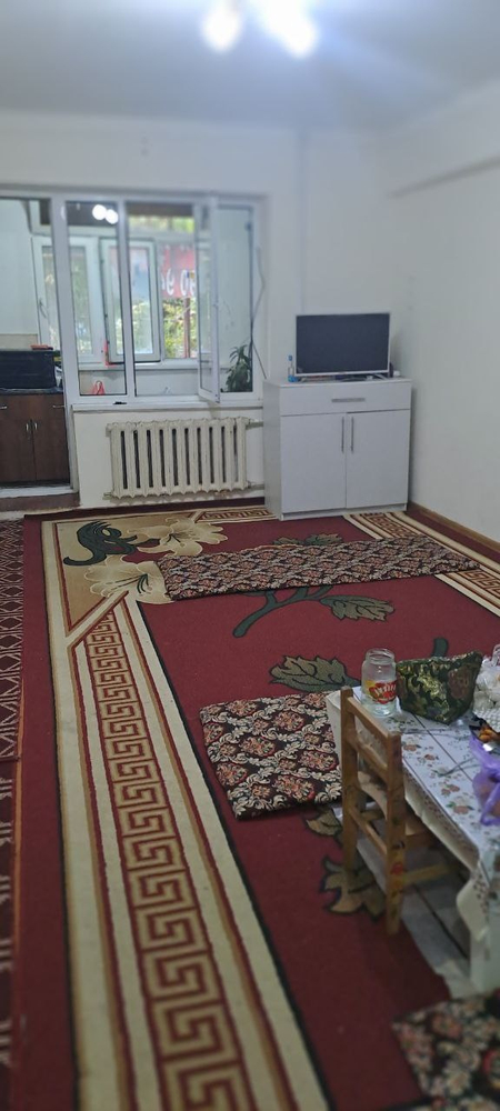 Продается юнусабад 2 кв галерейка