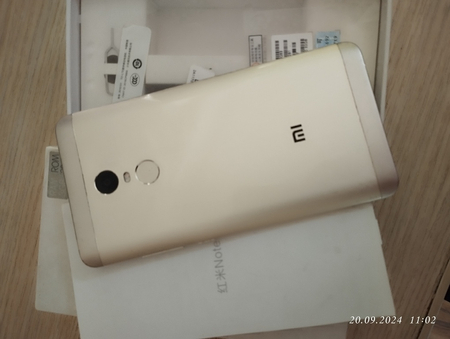 Продам телефон Redmi 4x