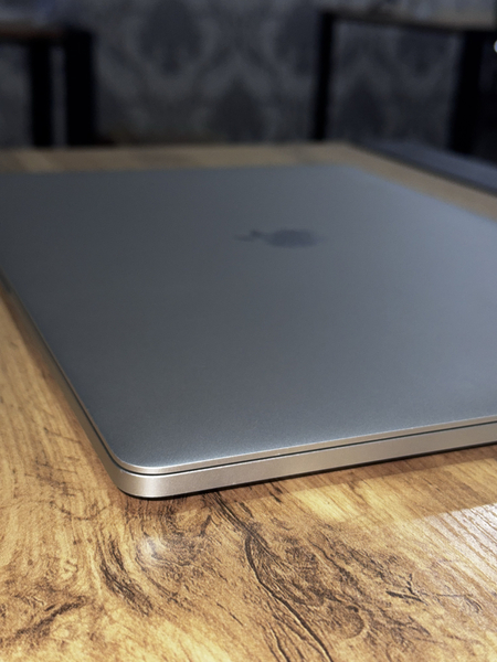 Mac book pro 15-inc 2017