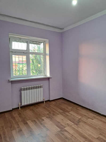 Продаётся квартира в Сергели 5а, 2х комнатная 1- этаж. Подвал, огород