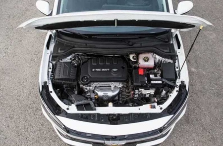 Chevrolet Monza 1.5 AT  Sotuvda 18 000
