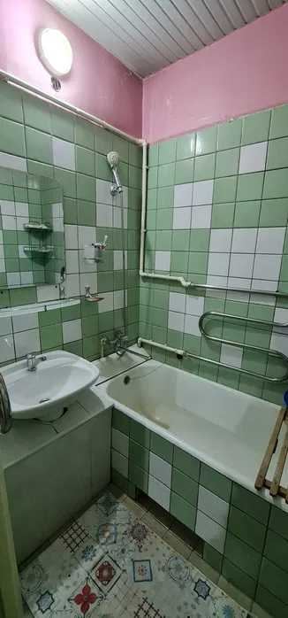 Сдаётся в аренду 2/2/9 в Шайхантакурском районе Ц13 за 400у.е.