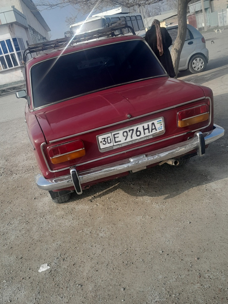 Vaz 2103 holati yaxshi  metan gazda
