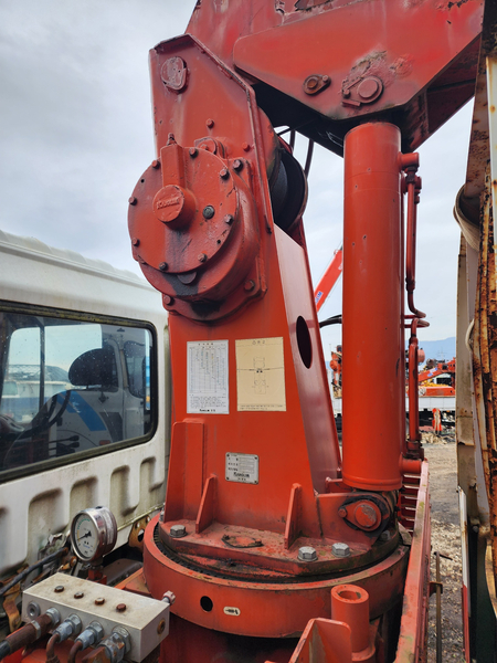 Kran manipulyator kanglim 2056 ustanovka sotiladi