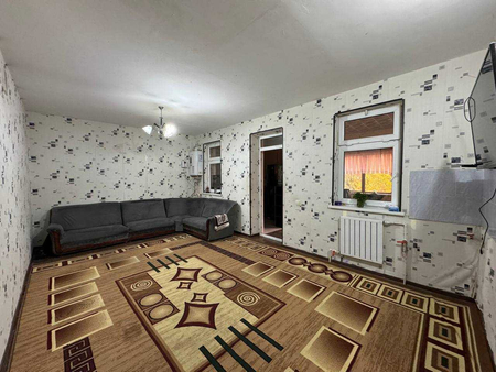 4 sotiqli tayyor kottedj sotiladi.