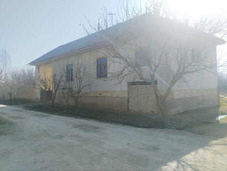 Quva tumanida 8 sotixlik uy sotiladi.Zudlik bilan