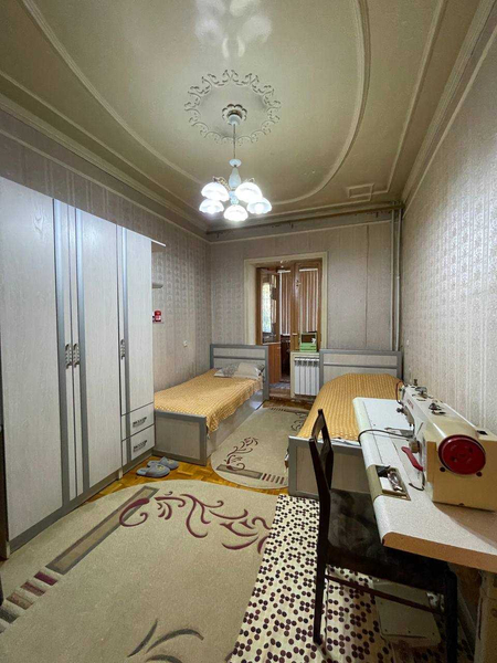 (К126992) Продается 4-х комнатная квартира в Шайхантахурском районе.